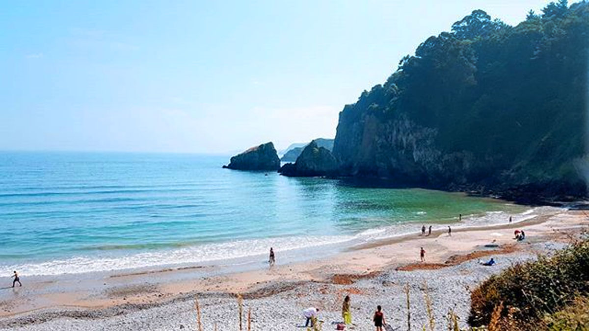 Playa De Cadavedo Playas De Asturias
